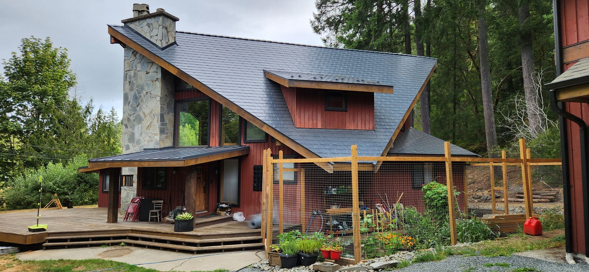 Metal Roofing Installation in BC 🇨🇦 Interlock® Metal Roofing (BC) Ltd.