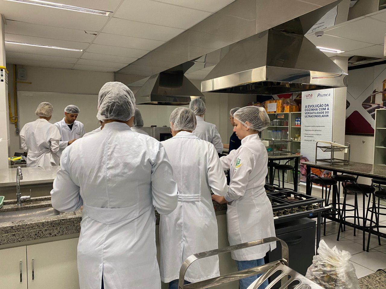 Prática equipa laboratório de Nutrição da UNA – Pouso Alegre