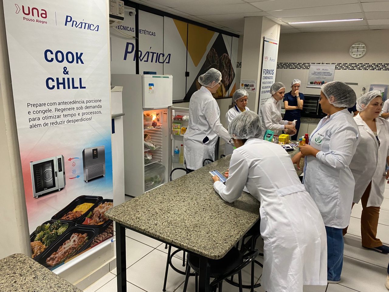 Prática equipa laboratório de Nutrição da UNA – Pouso Alegre