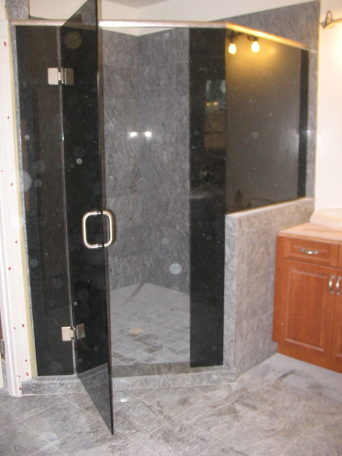 Glass & Mirror Inspiration| Federal Way, WA | Niemen Glass