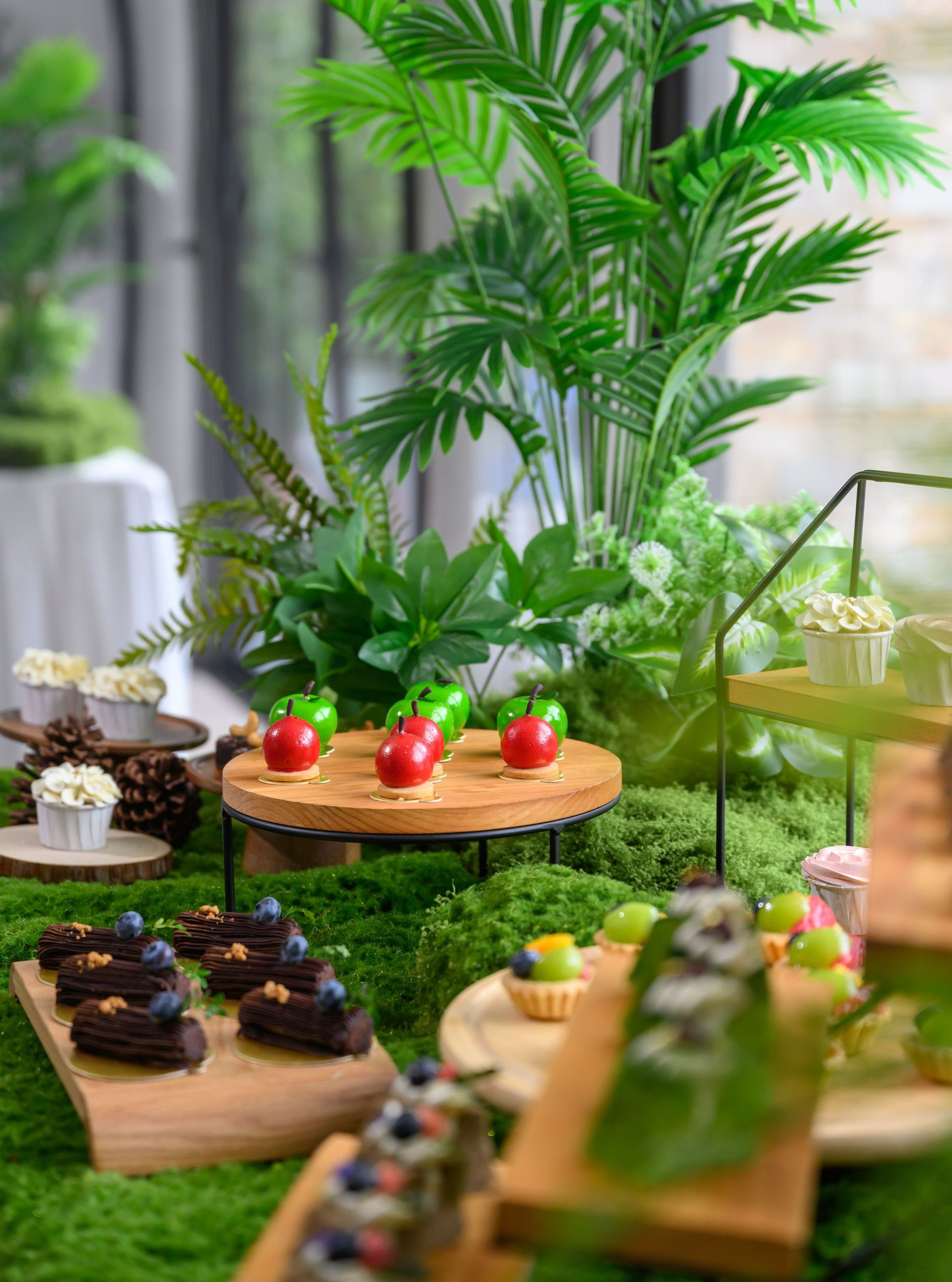 Themed Dessert Tables | Canapés Room