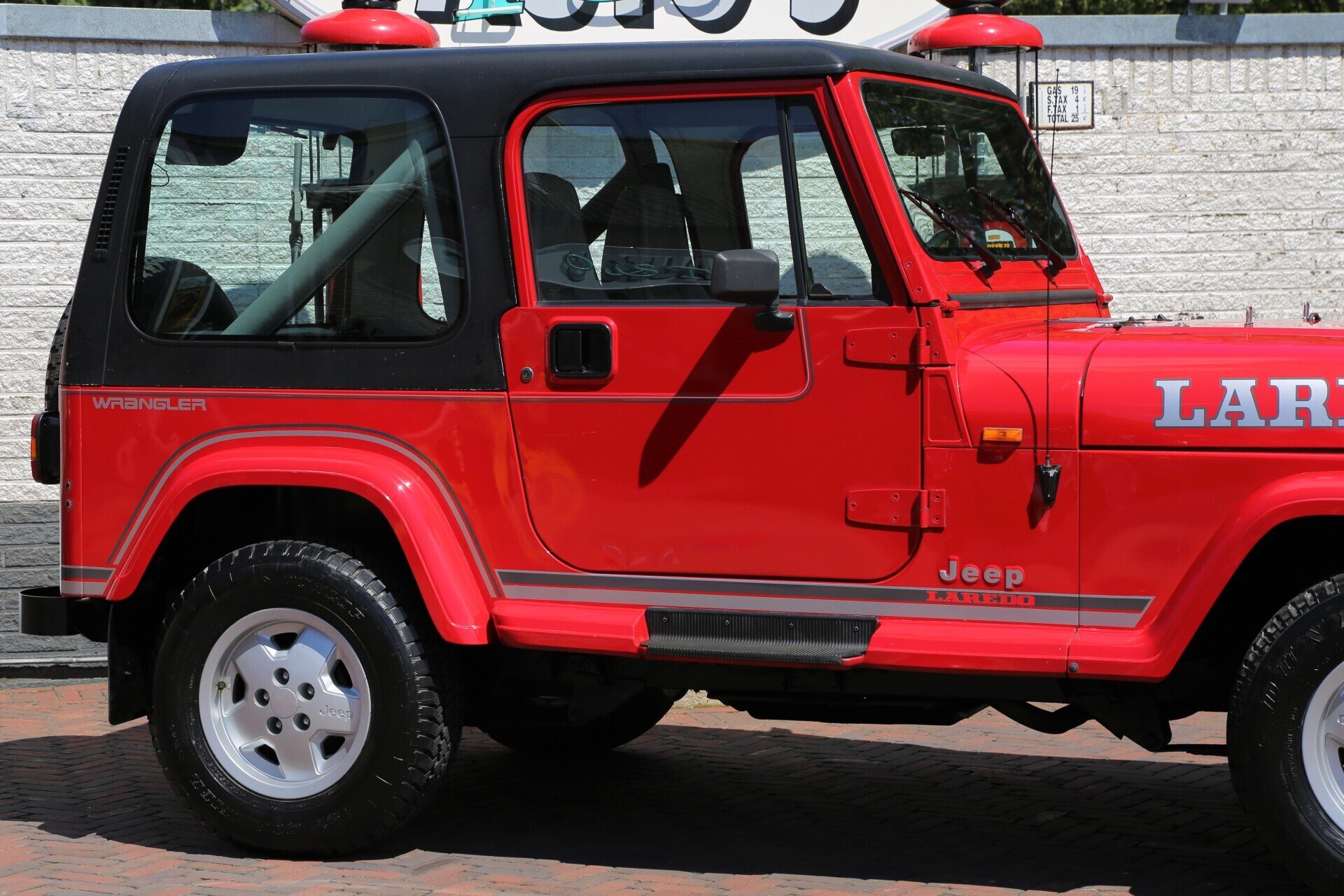 Jeep Wrangler Laredo occasion kopen? | T&O Auto's