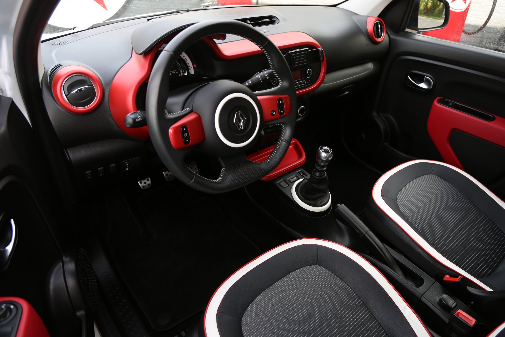 Renault Twingo 0.9 TCe Turbo 90PK Dynamique kopen? | T&O Auto's