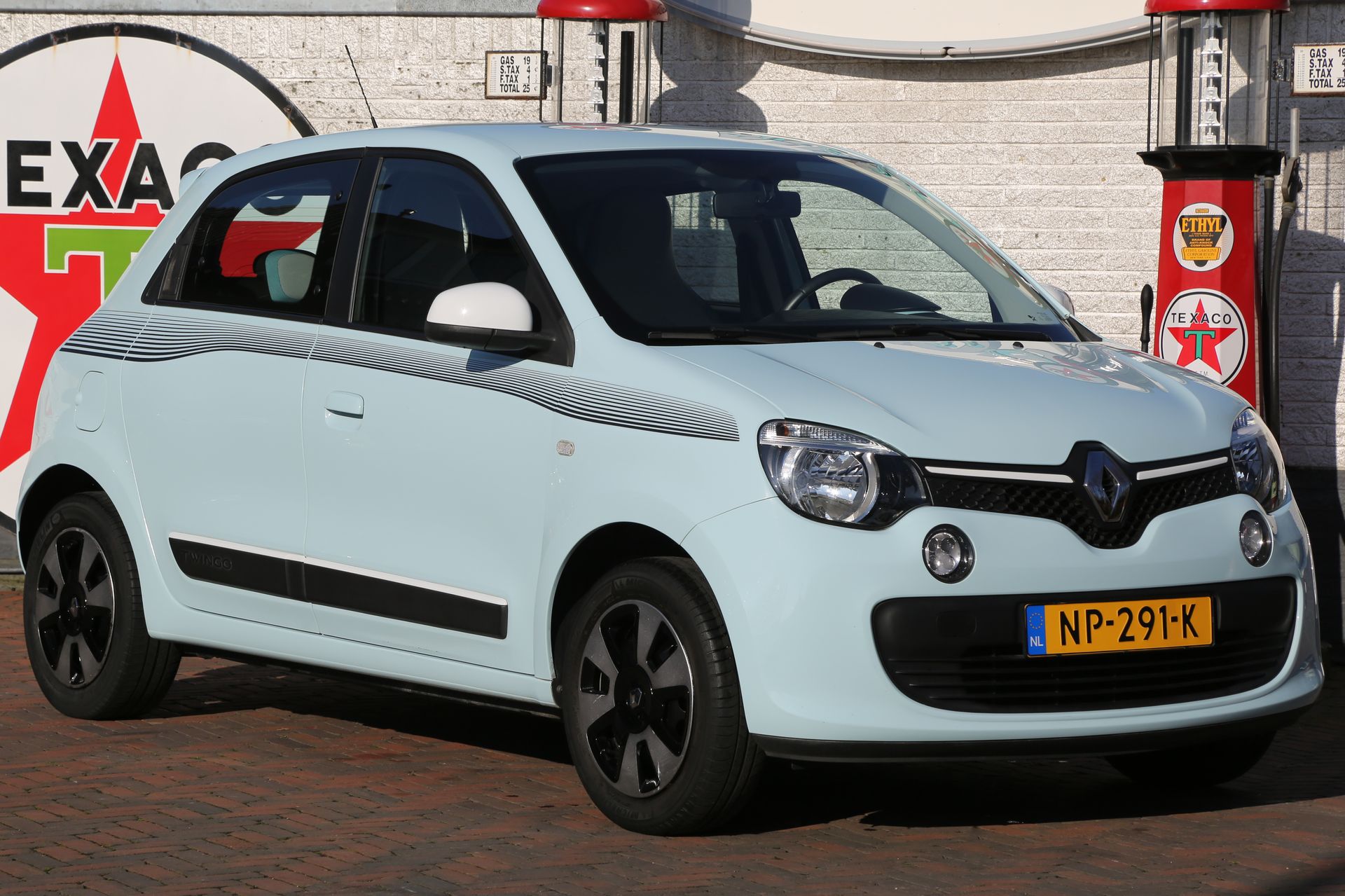 Renault Twingo occasion babyblauw kopen? | T&O Auto's