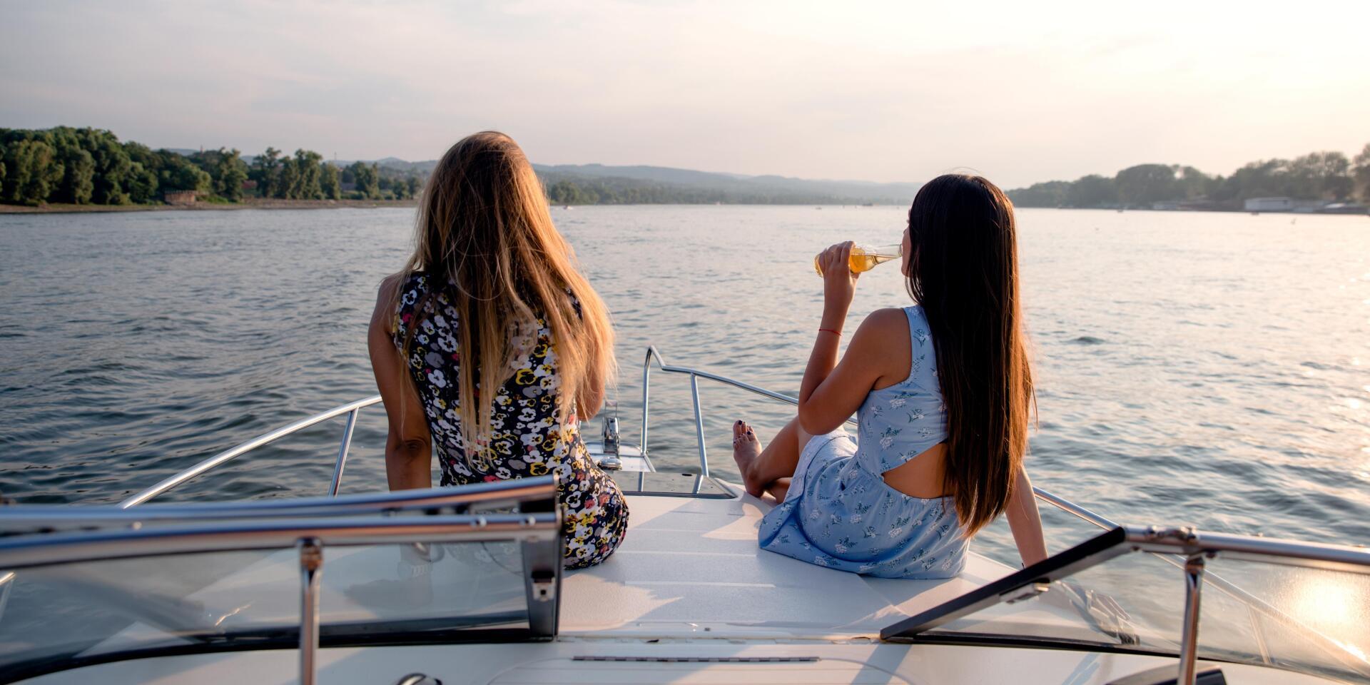 Is it permissible to drink alcohol when Sailing in Ontario?