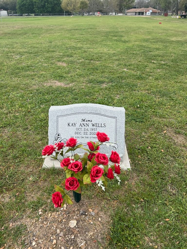 Monuments | Fayette Memorial Funeral Home & Crematory