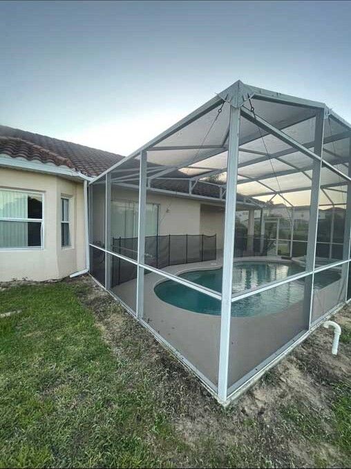 Vinyl Replacement Service & Pool Screen Installation | Polk County ...