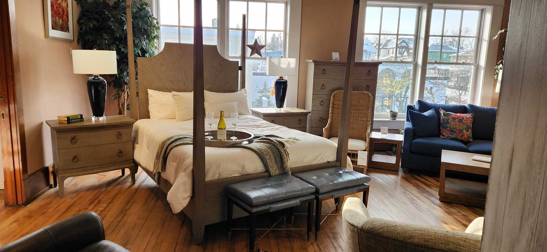 Reid Furniture Co - Petoskey, MI - Showroom