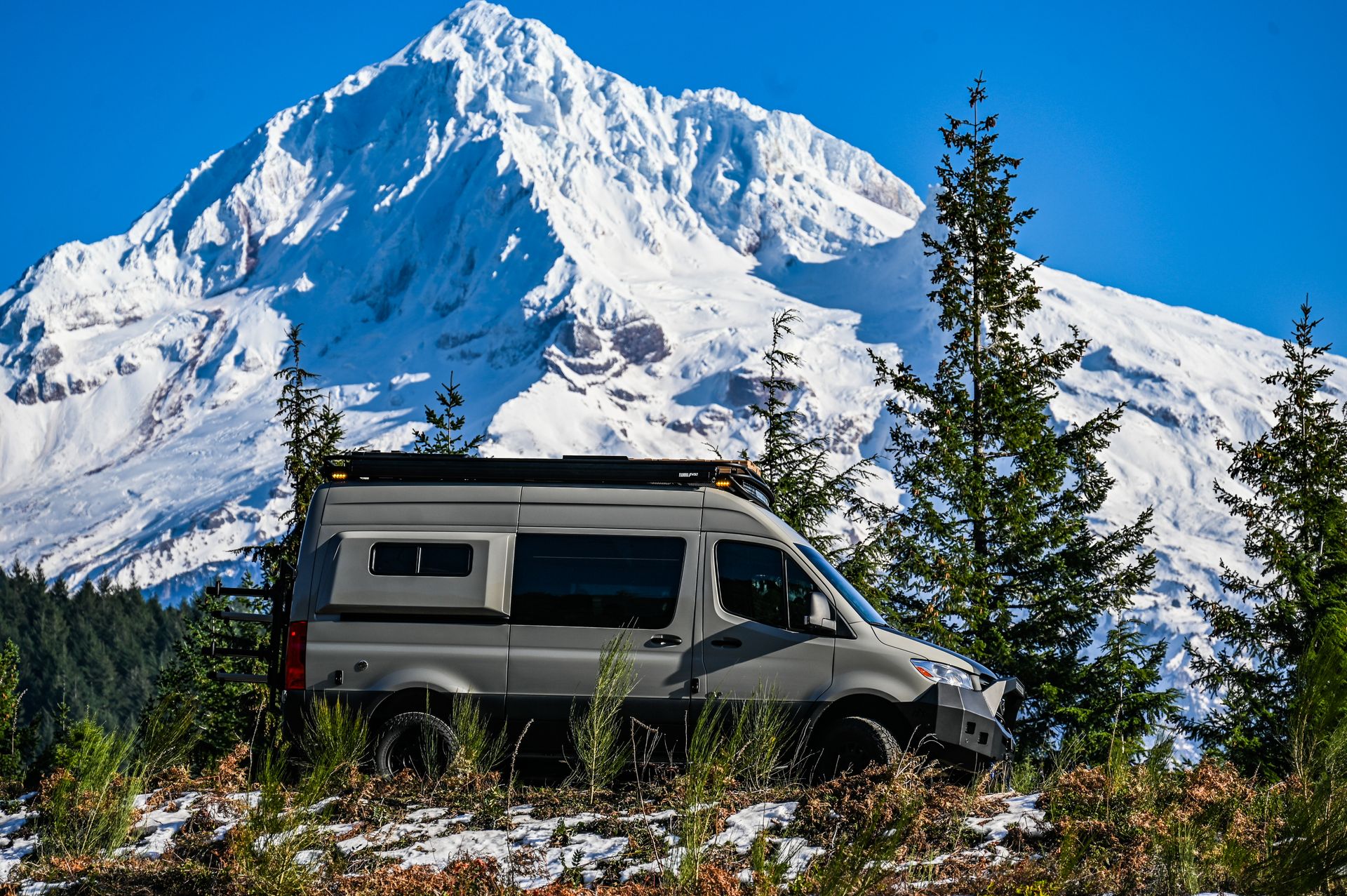 TANNERACK | VAN GALLERY