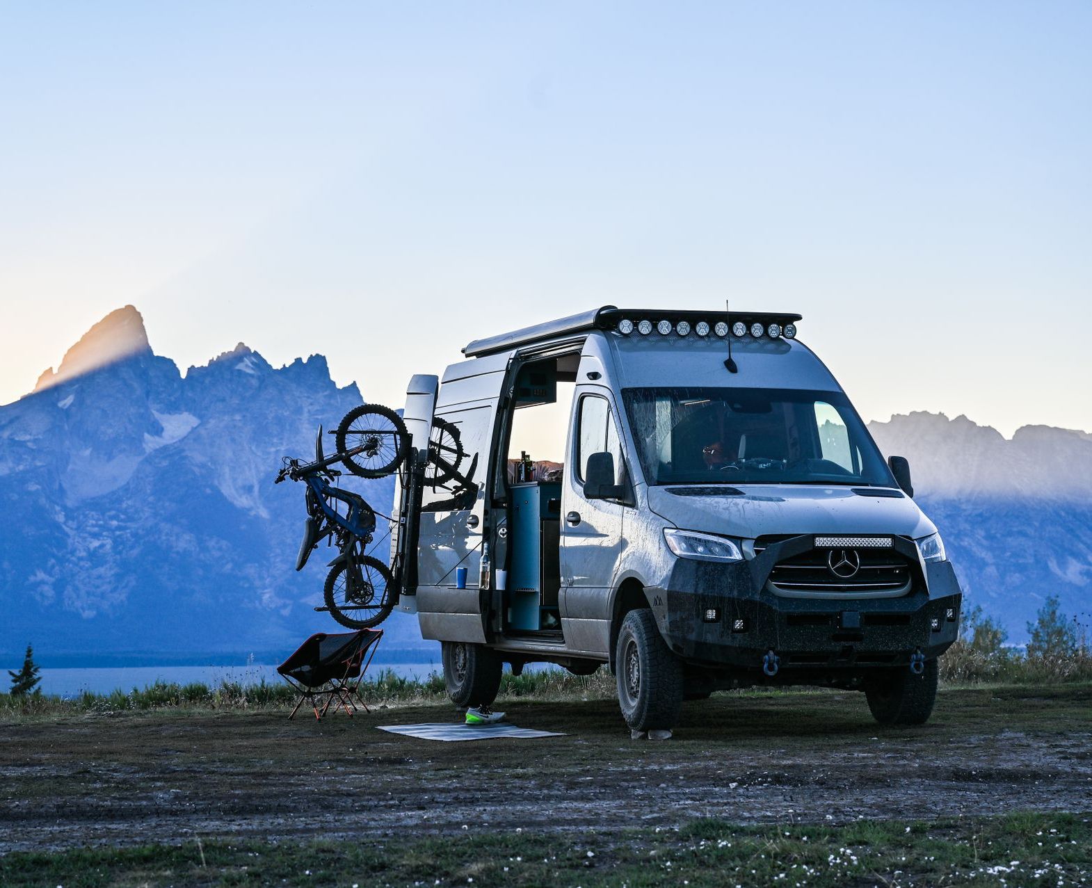 TANNERACK | VAN GALLERY