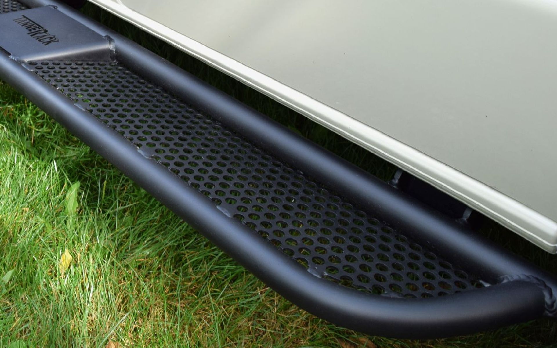 TANNERACK | SPRINTER SIDE STEPS