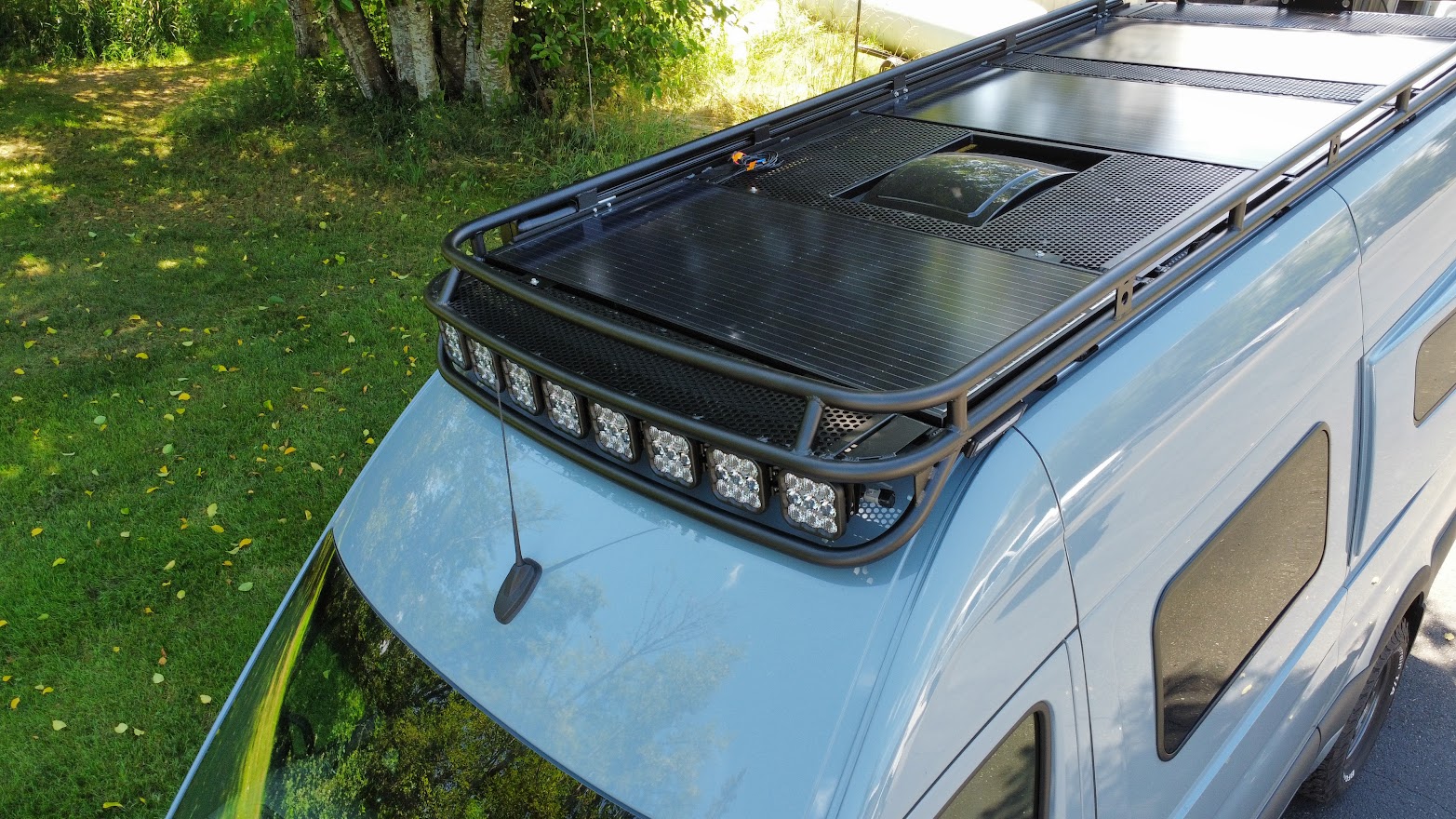 TANNERACK | VAN GALLERY