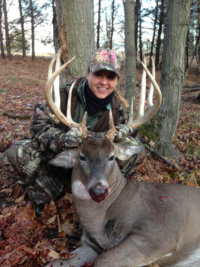 Michigan Whitetail Deer hunting Ranch, Trophy Whitetail Deer Hunting Guide