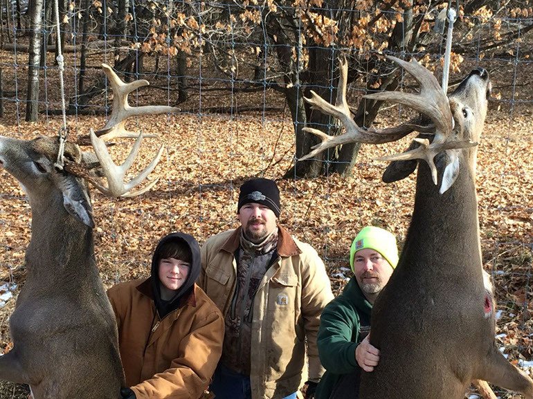 Michigan Whitetail Deer hunting Ranch, Trophy Whitetail Deer Hunting Guide