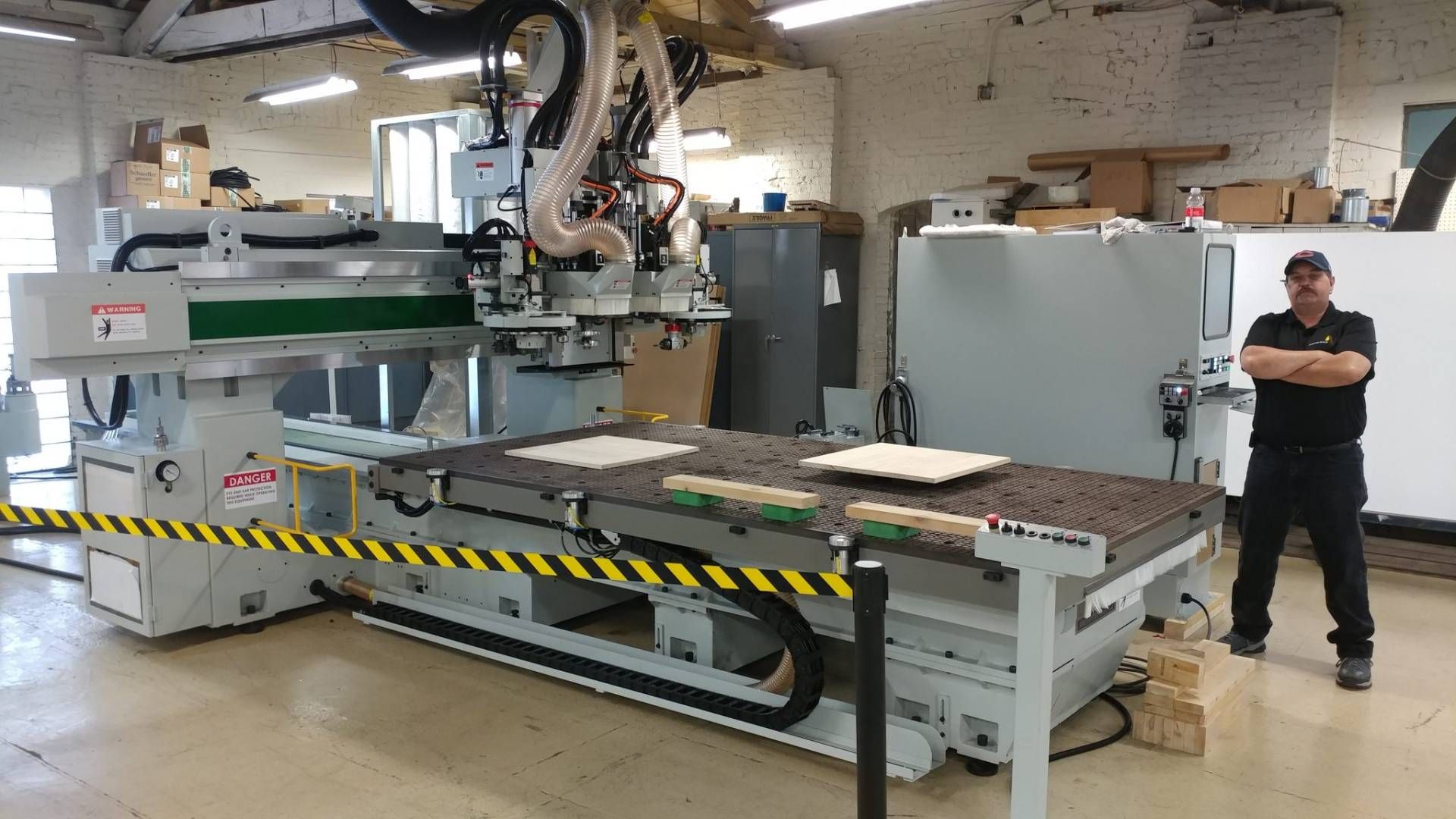 Pre-Owned Omnitech Anderson Selexx 510 CNC Router