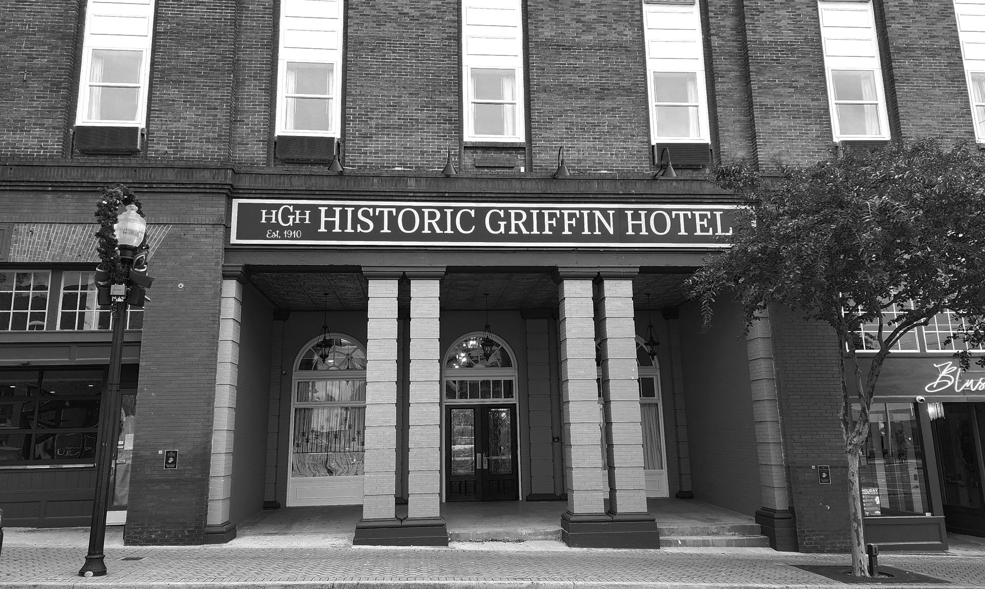 Historic Griffin Hotel - Est. 1910