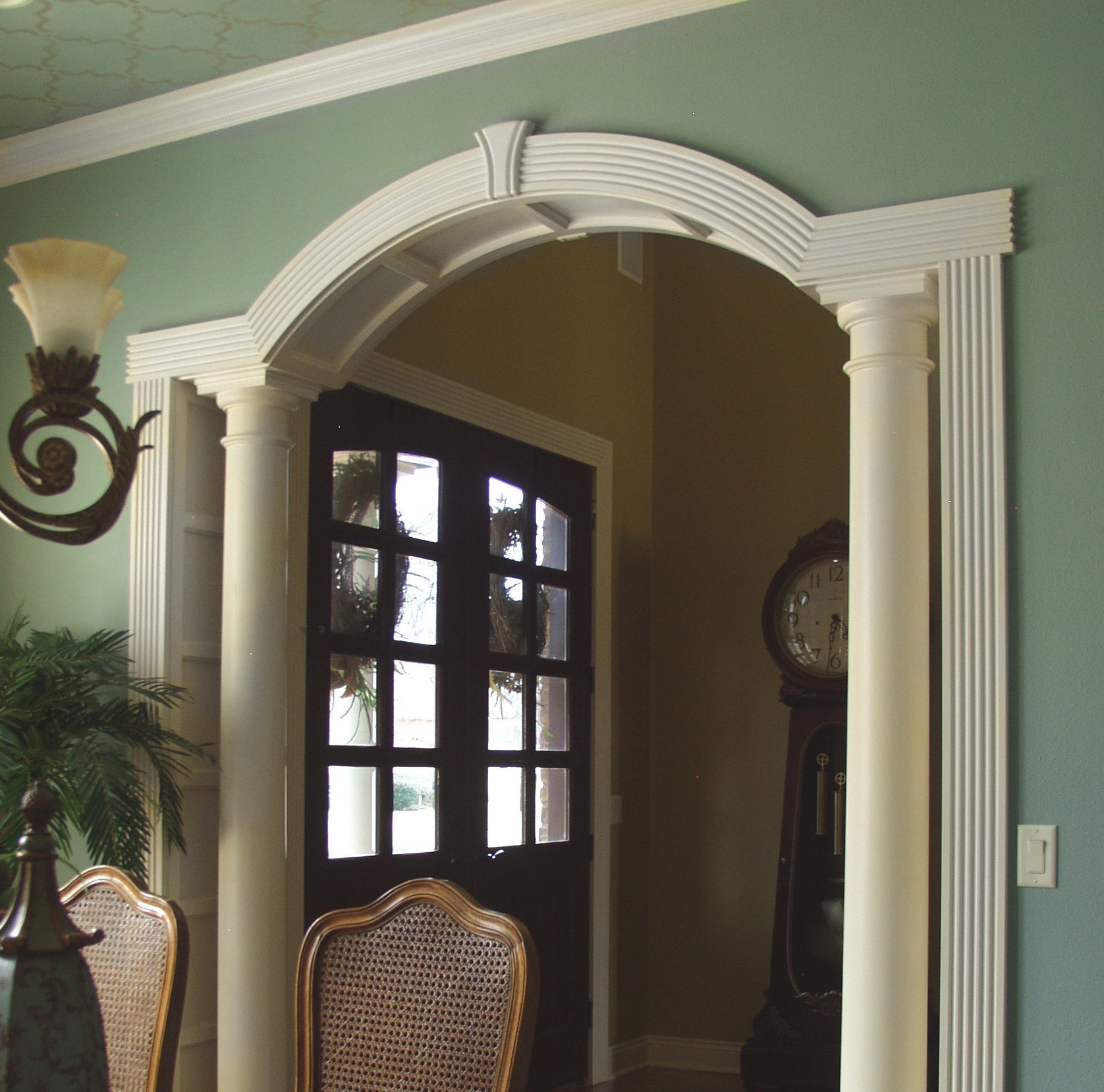 Horizontal Extensions | Interior Columns and Arch Moulding