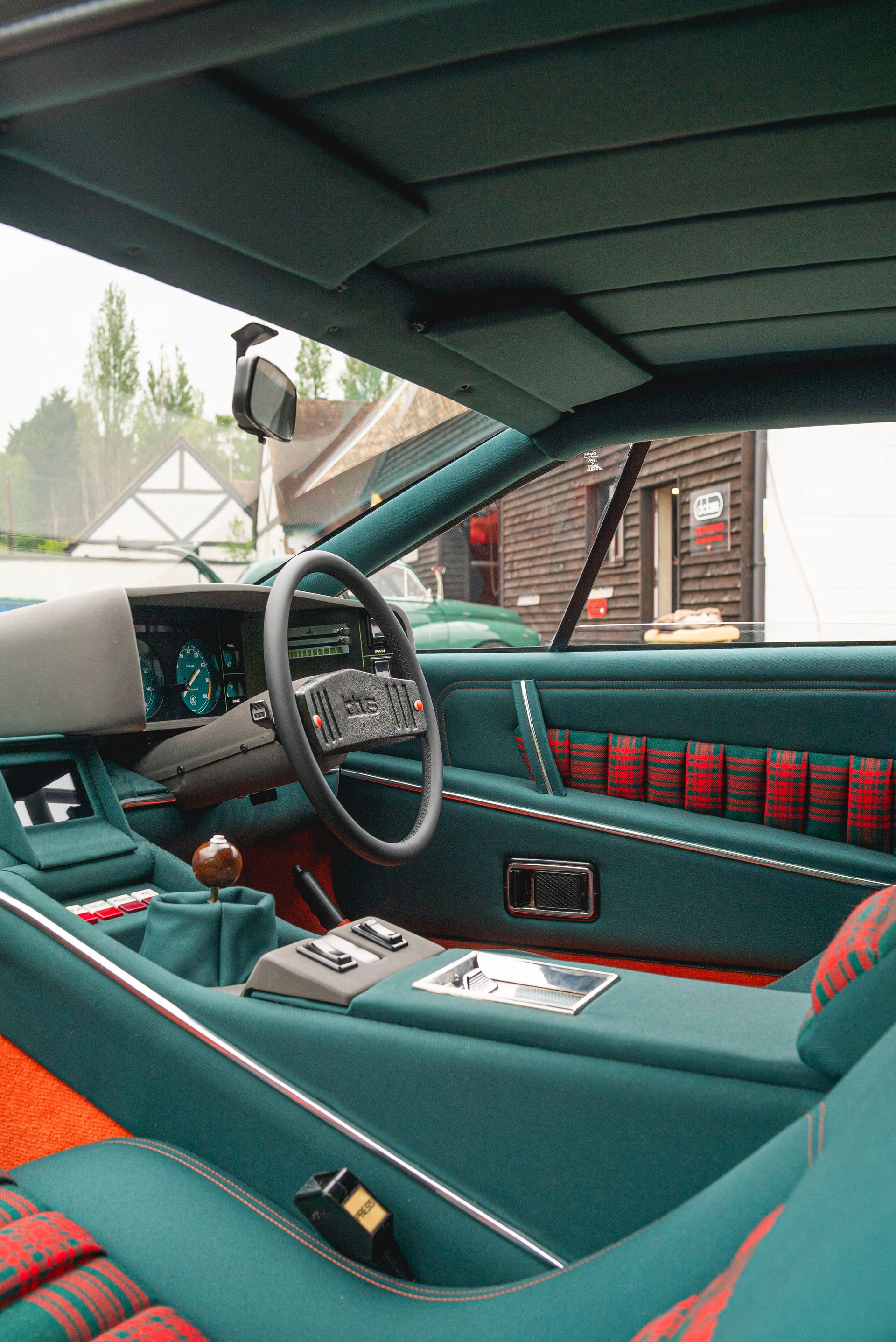 Lotus Esprit S1 Part 4 - Your new Lotus, 007