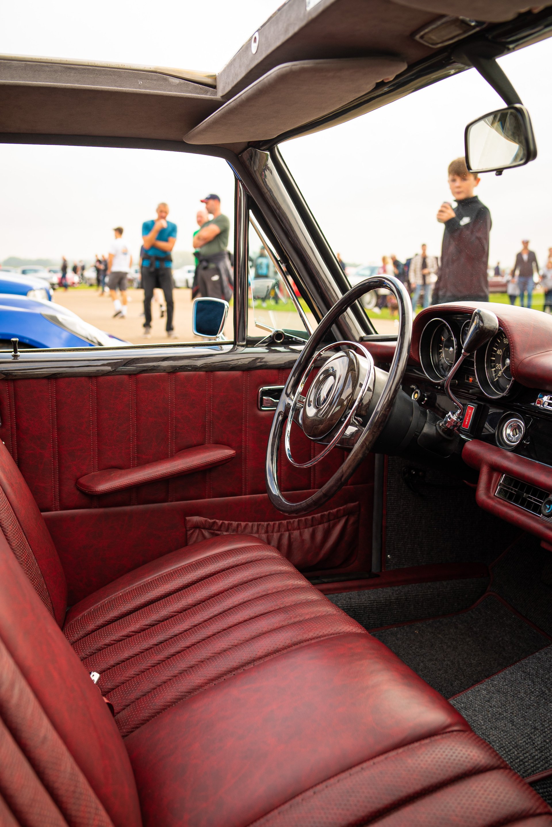 Customised Mercedes-Benz W108 Interior Retrim