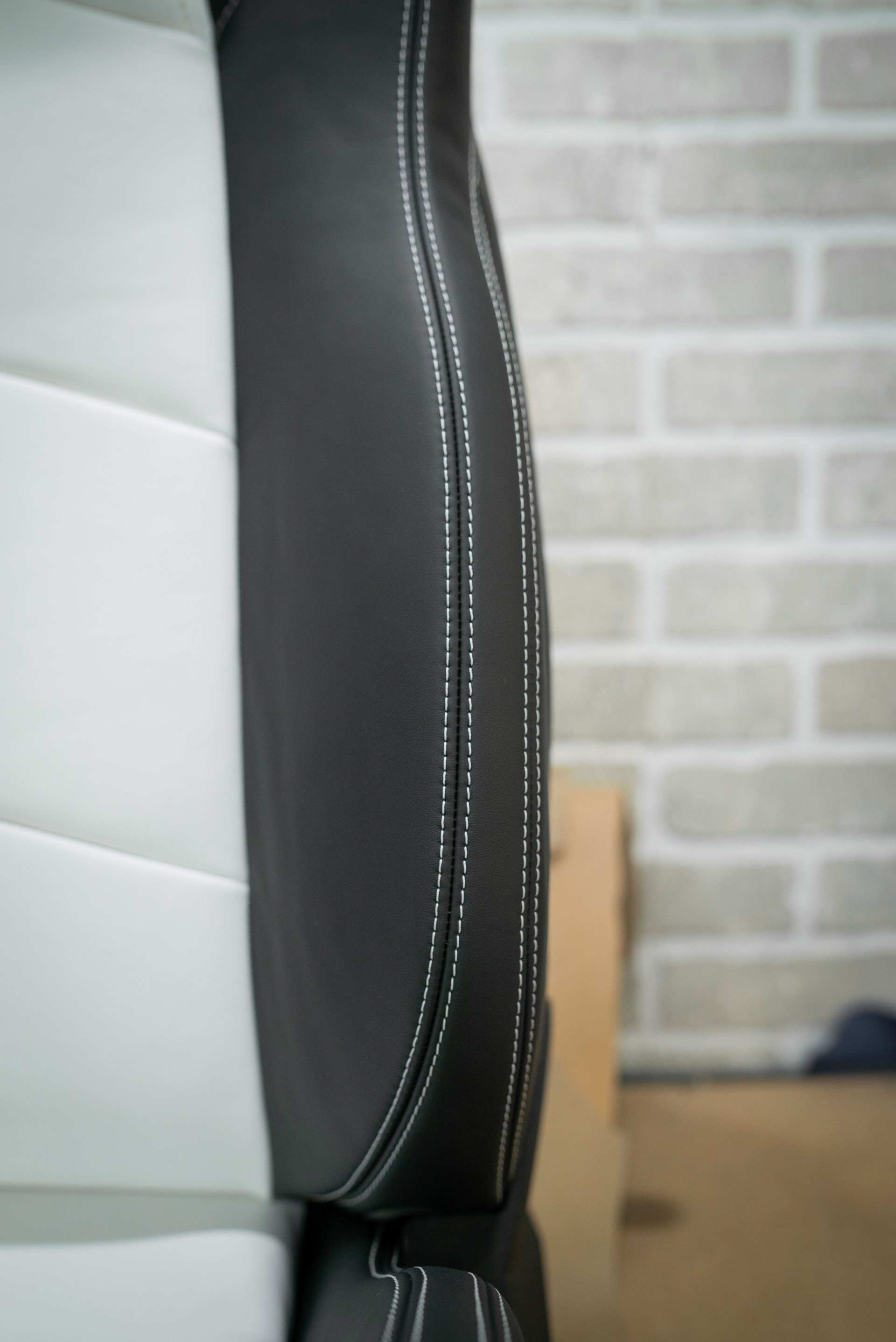 Lamborghini Aventador LP700-4 Roadster Seats Retrim