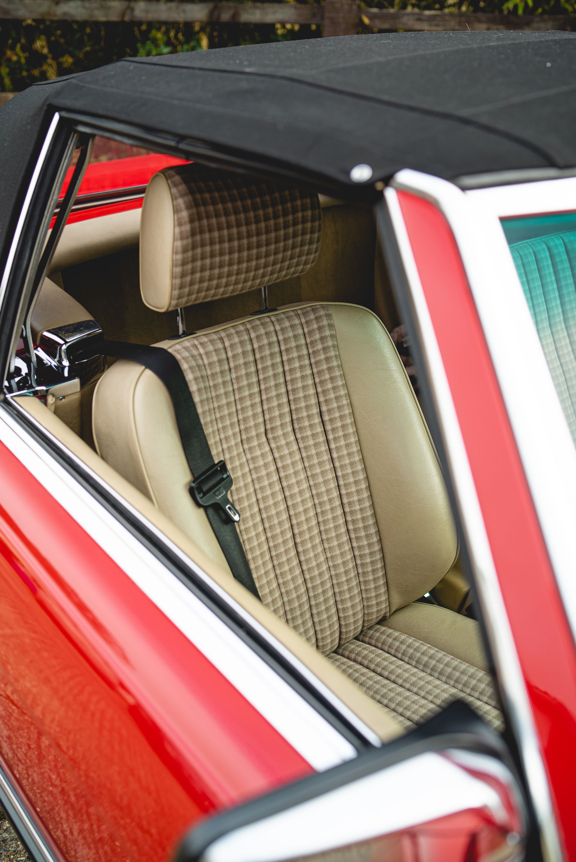 Mercedes-Benz R107 Interior Retrim (Revisited)