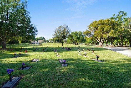 Virtual Tour | Highland Funeral Home & Highland Memory Gardens