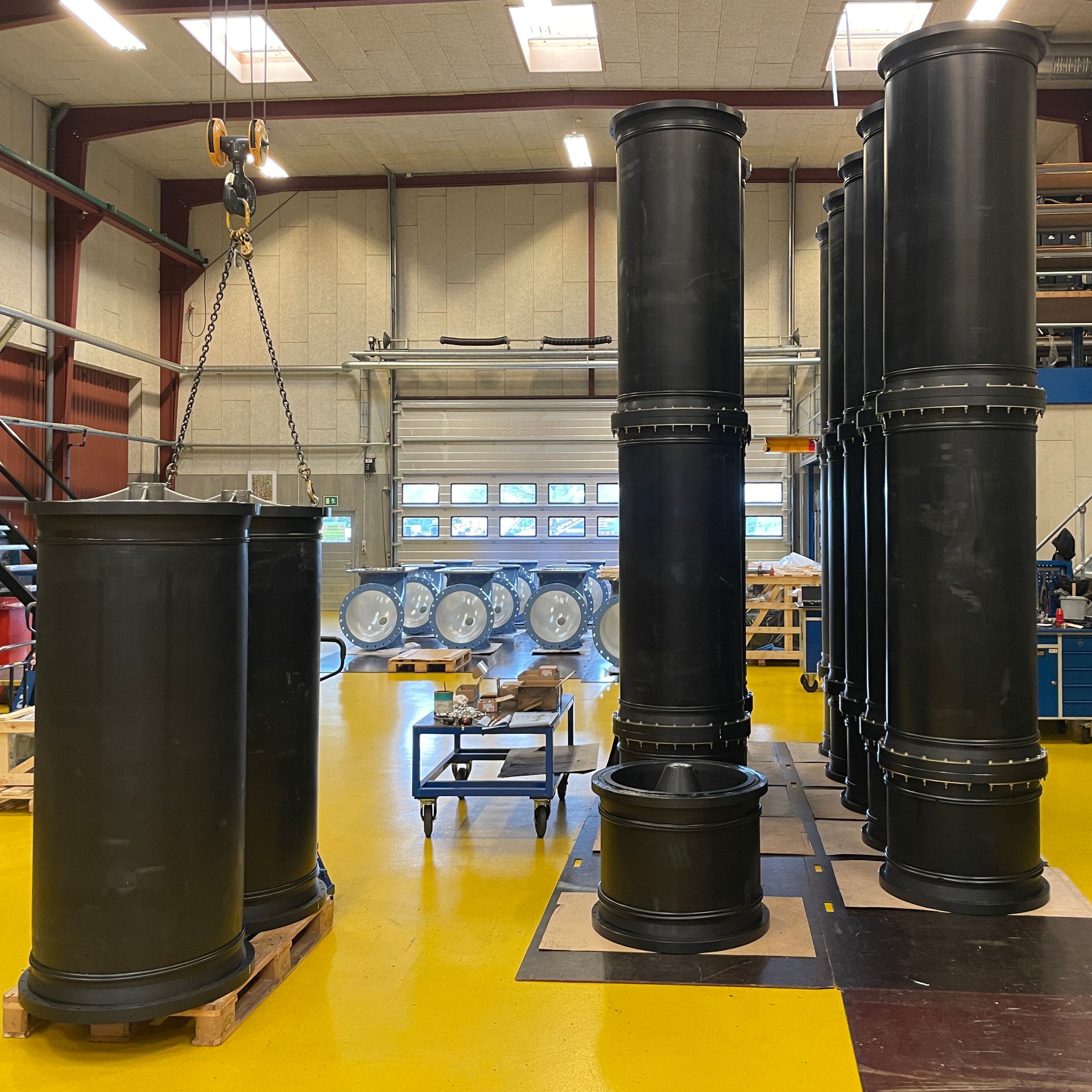 13 huge pumps for norwegian salmon