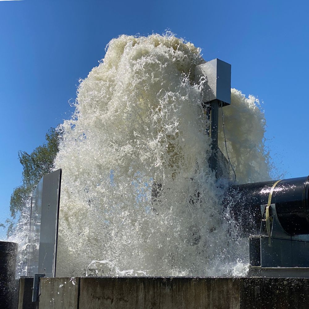 1100 litres a second makes a fountaine