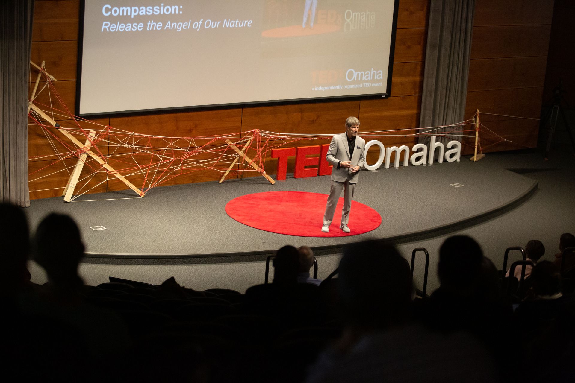 TED Talk vs. Keynote Speech: What’s the Difference?