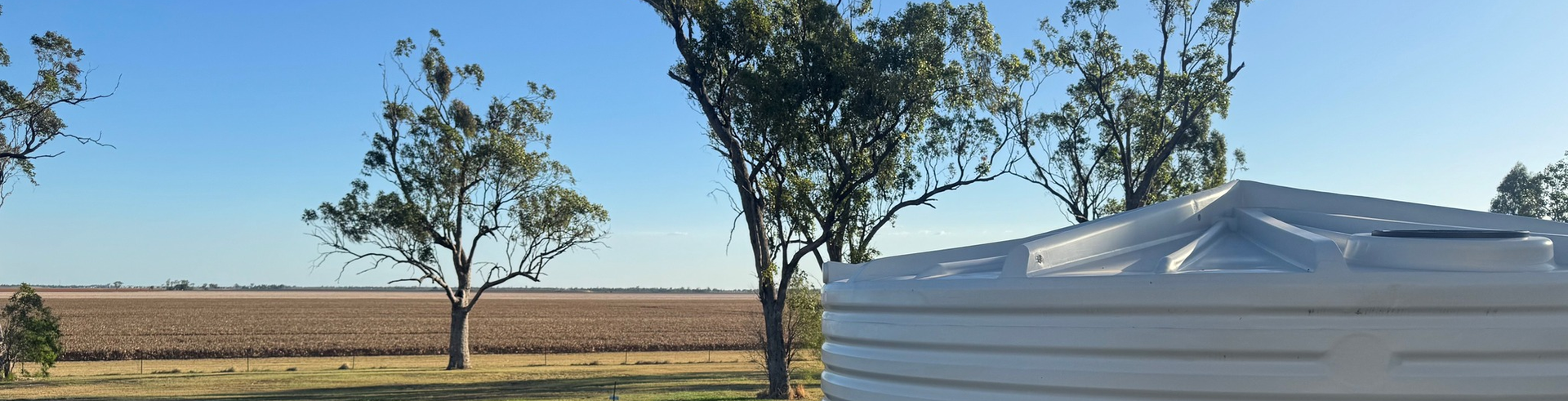 Round Poly Water Tanks QLD. 22,700 Litres To 50,000 Litres.