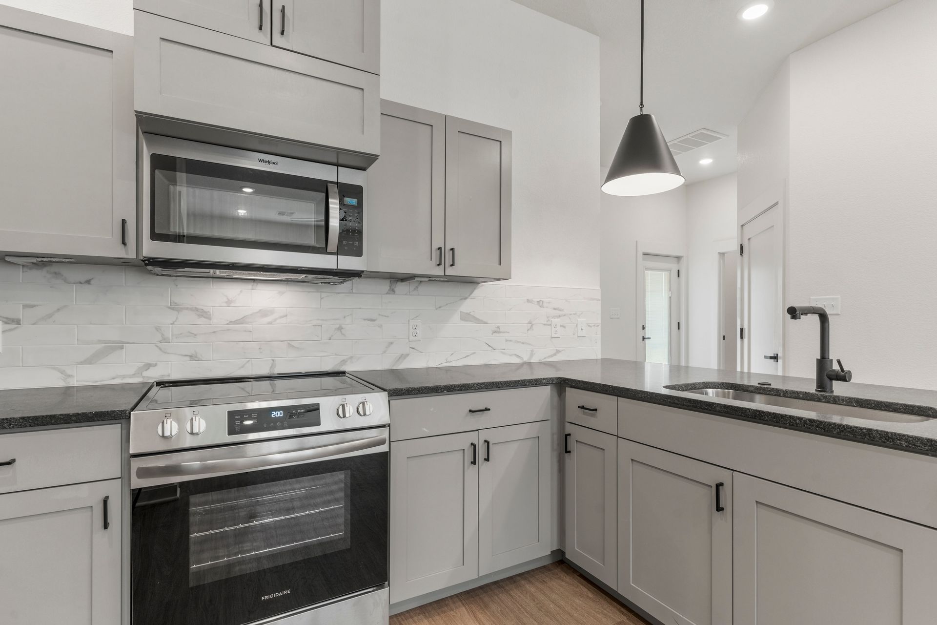 Details | Flyway Crossing | Cottages for Rent in Broken Arrow, OK