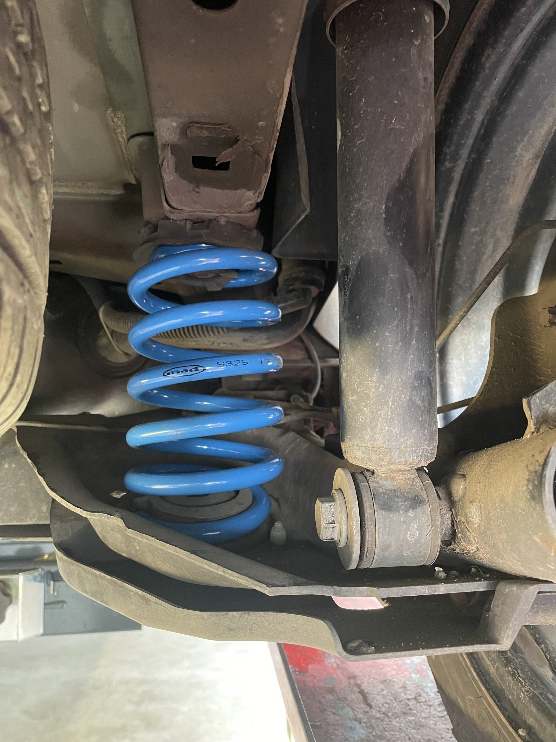 Renault Hulpveren Monteren? Ontdek Hier de Prijzen bij Auto Parts ...