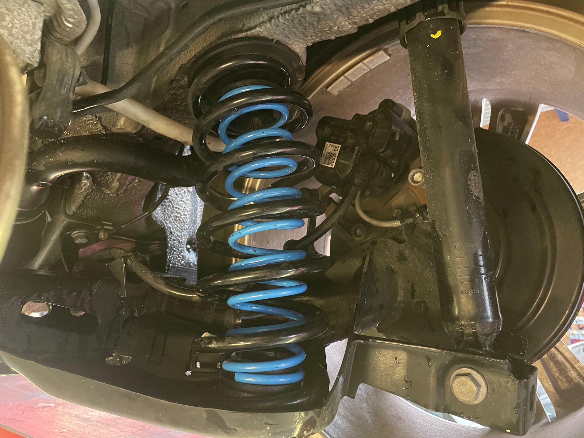 Volkswagen Hulpveren Monteren? Ontdek Hier de Prijzen bij Auto Parts ...