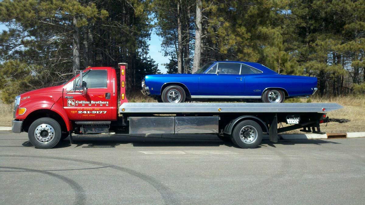 Tow Trucks – Elk River, MN – Collins Brothers Towing