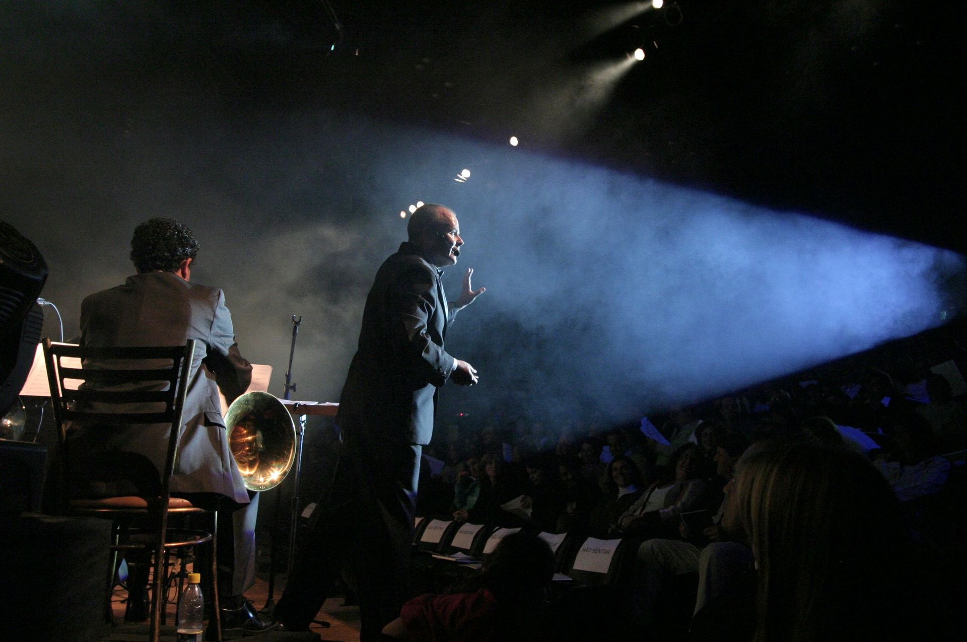 Cante Seus Males para muito Longe!