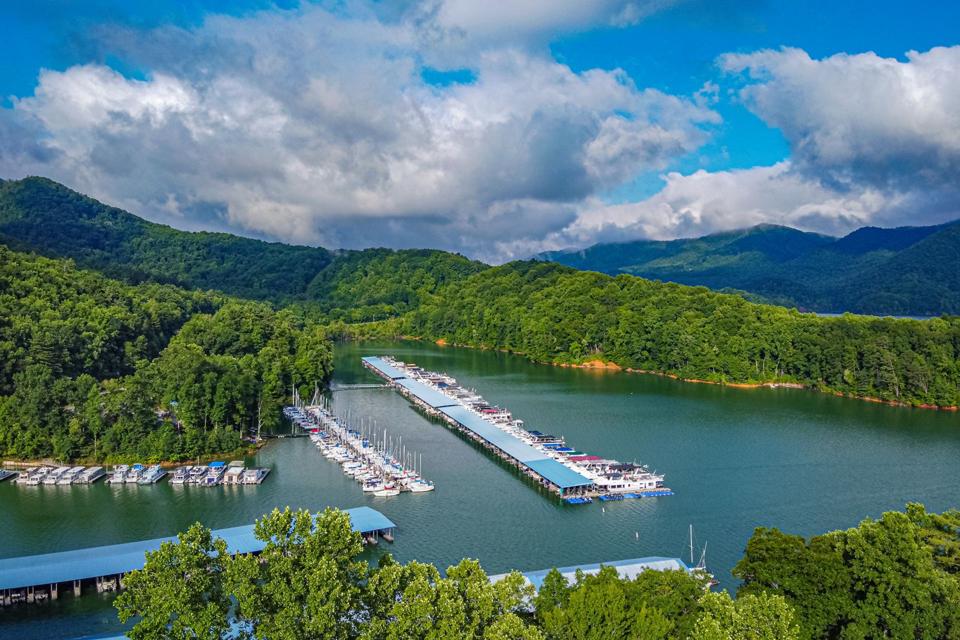 Watauga Lakeshore Resort & Marina | Hampton, TN