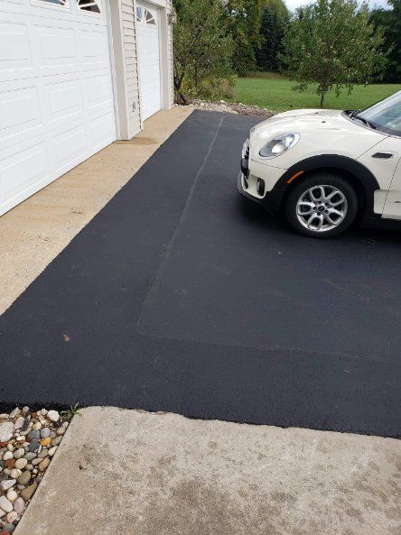 Asphalt Paving| Driveway Extensions| Traverse City MI