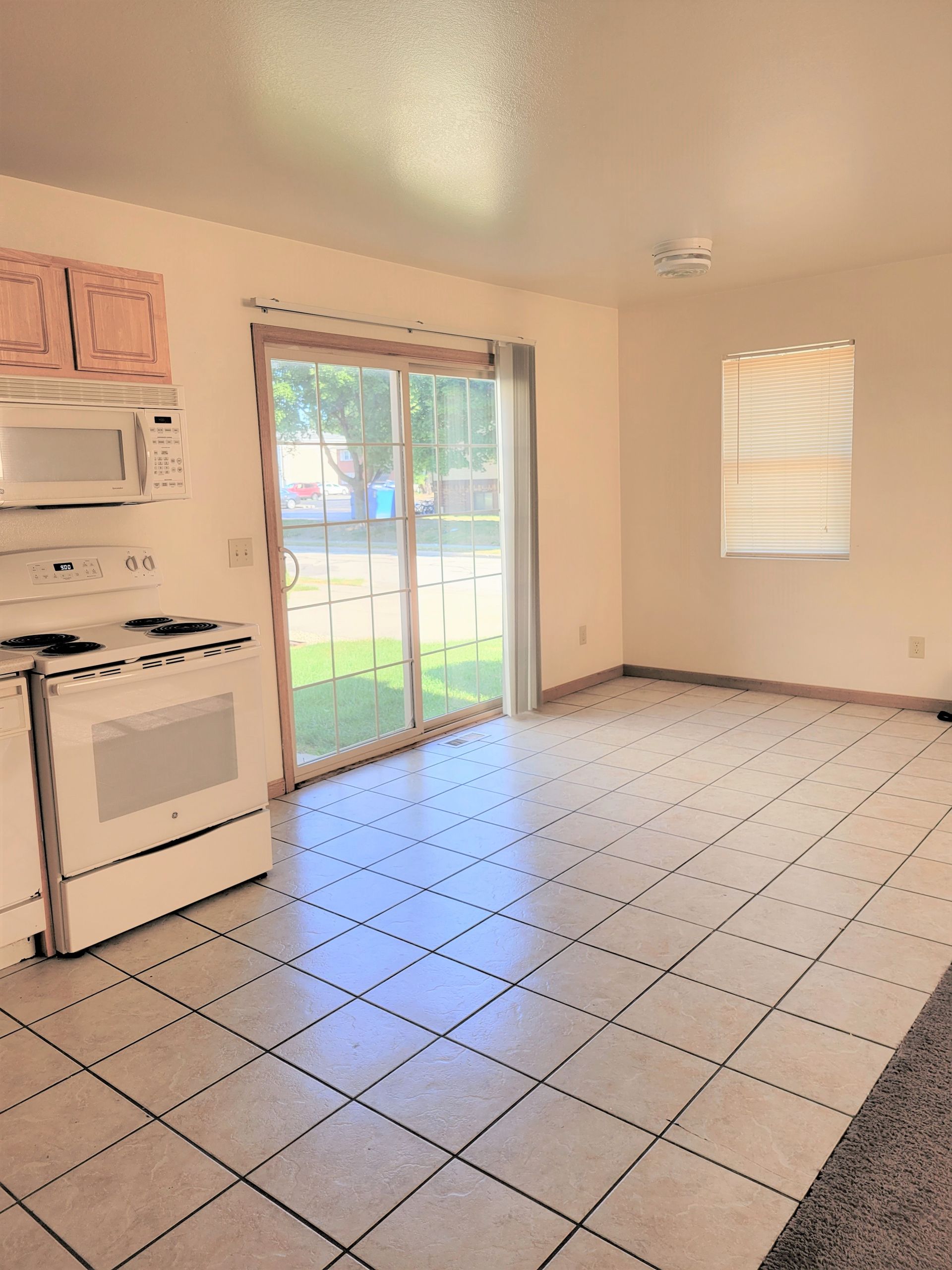 Photos of Green Marsh Townhouses 723A and 723 B