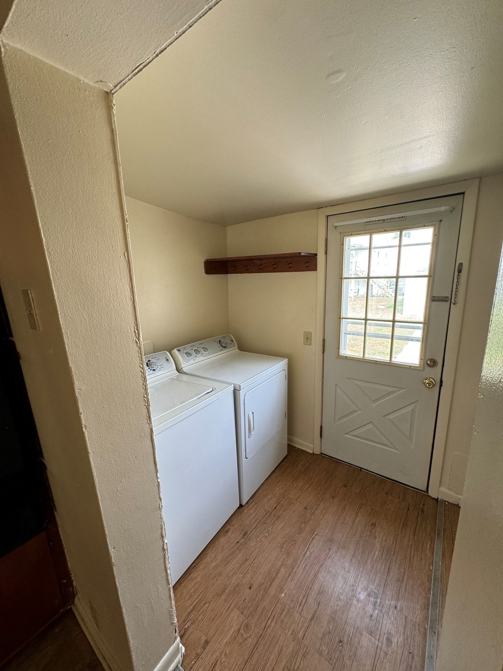 Photos of the the Keith Sheller Apartments (319 E. Evers) in Bowling ...