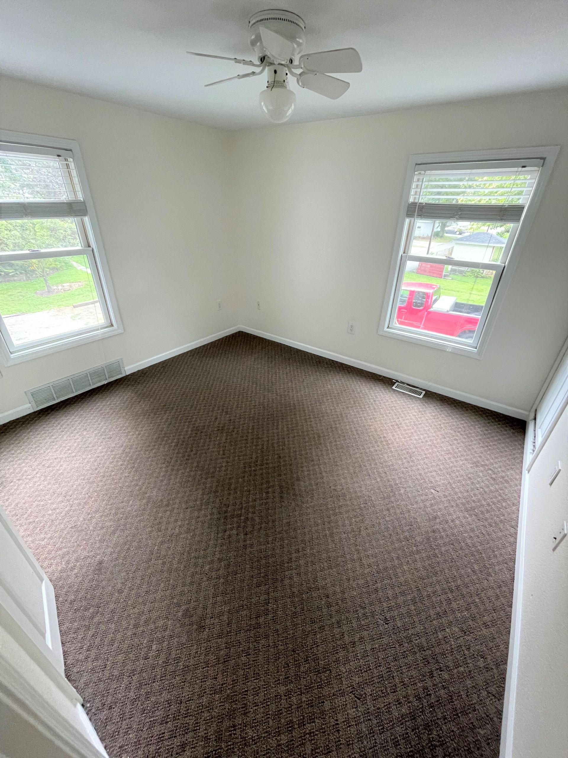 Photos of Tim Spitler Apartments 132.5