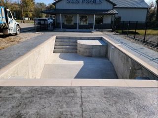 Pool Construction, Supplies & Maintenance in Washington