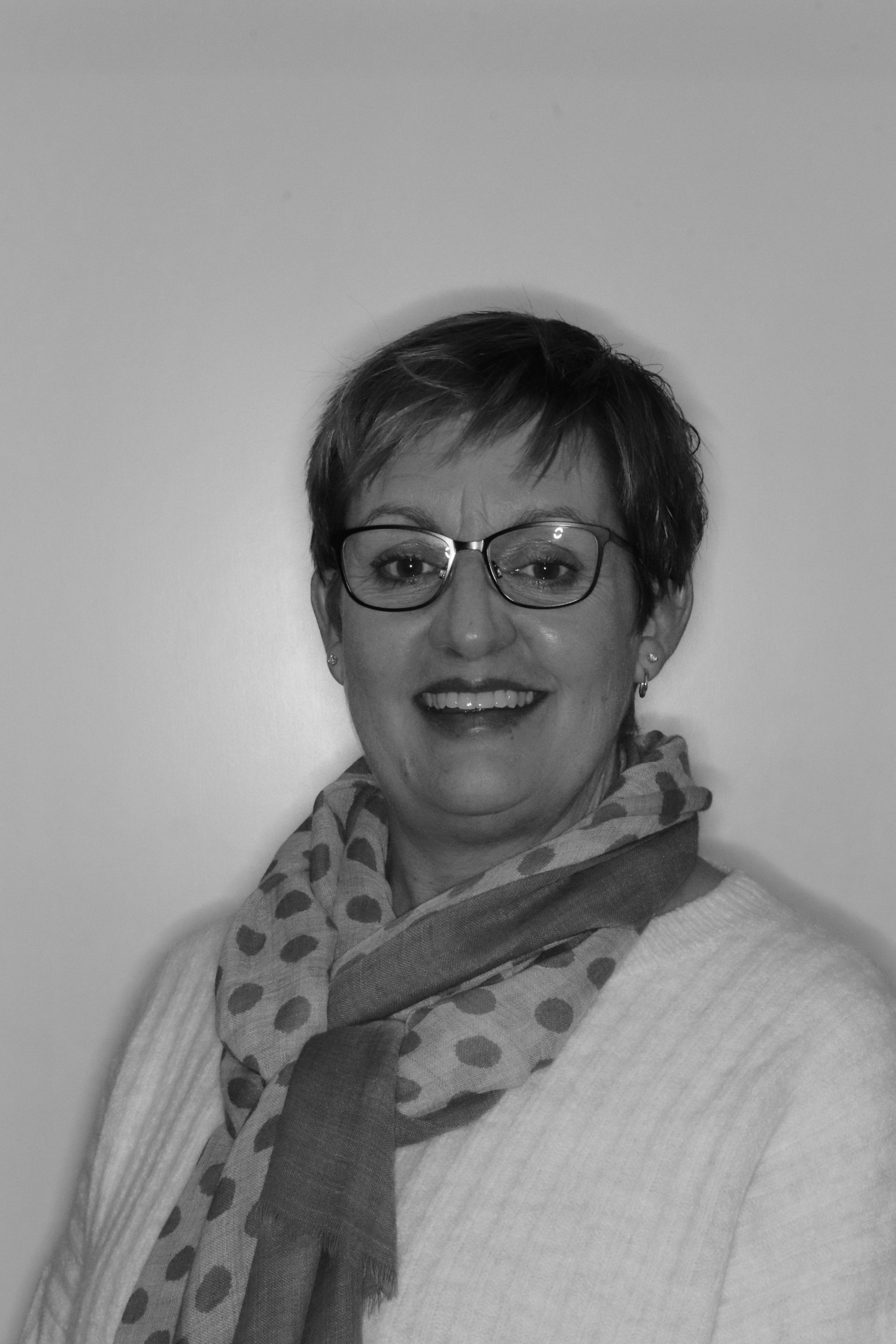 Our People | Highly Professional Staff | Duxton Dental