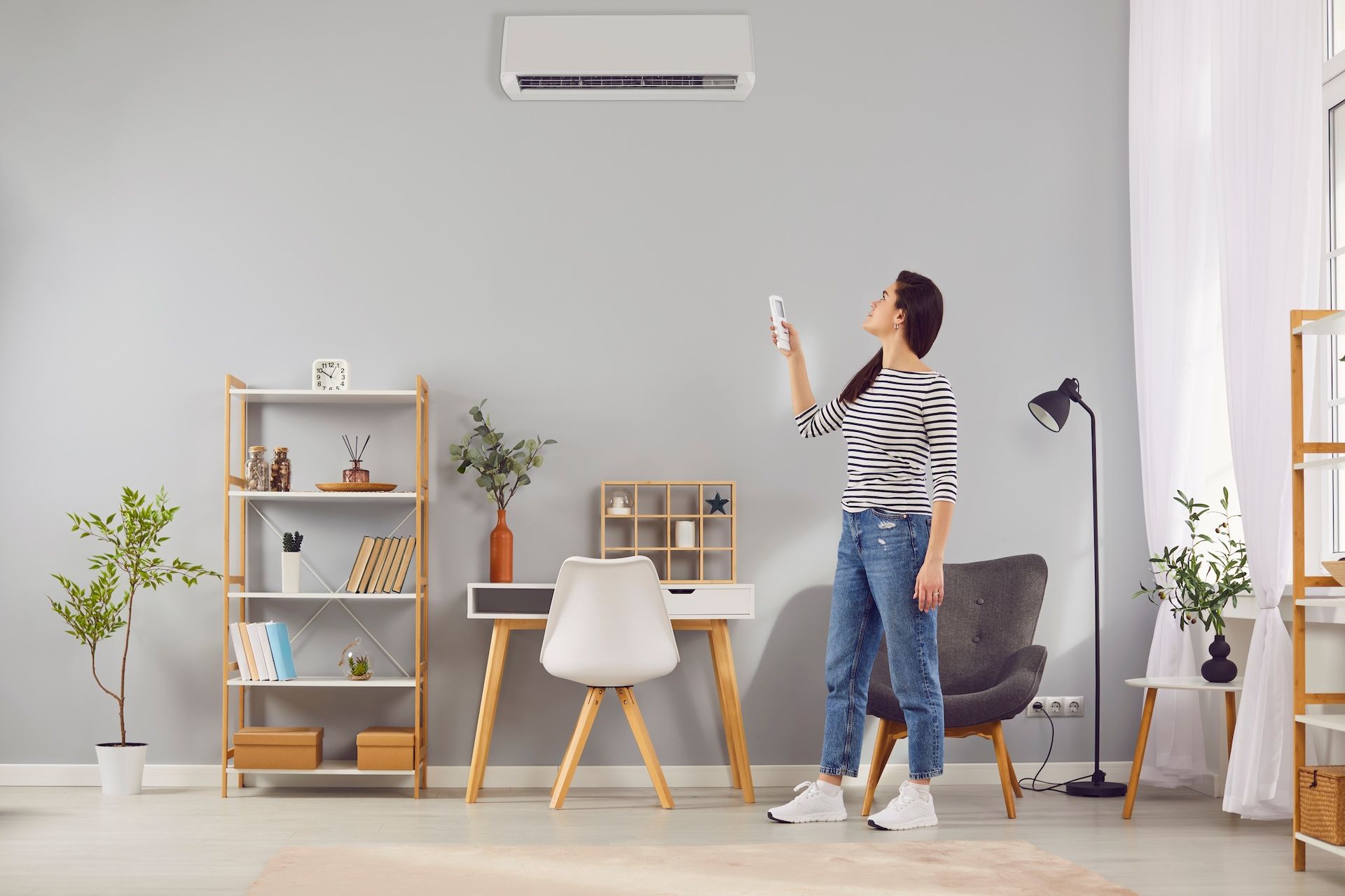 Top 8 Reasons Your AC Turns On and Off - Old School Cooling