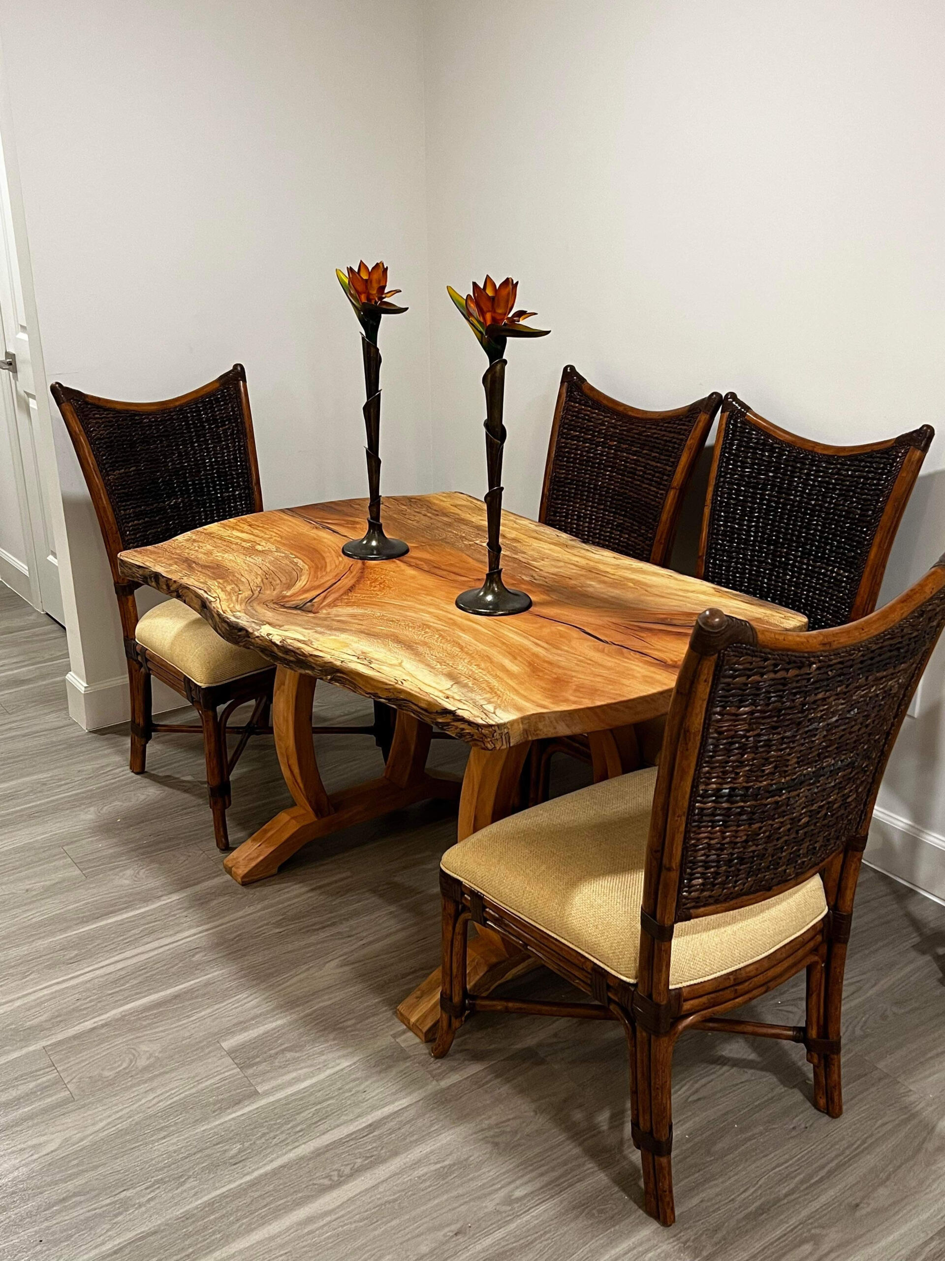 Welcome to Woodlot Products Custom Furniture and Wood Work