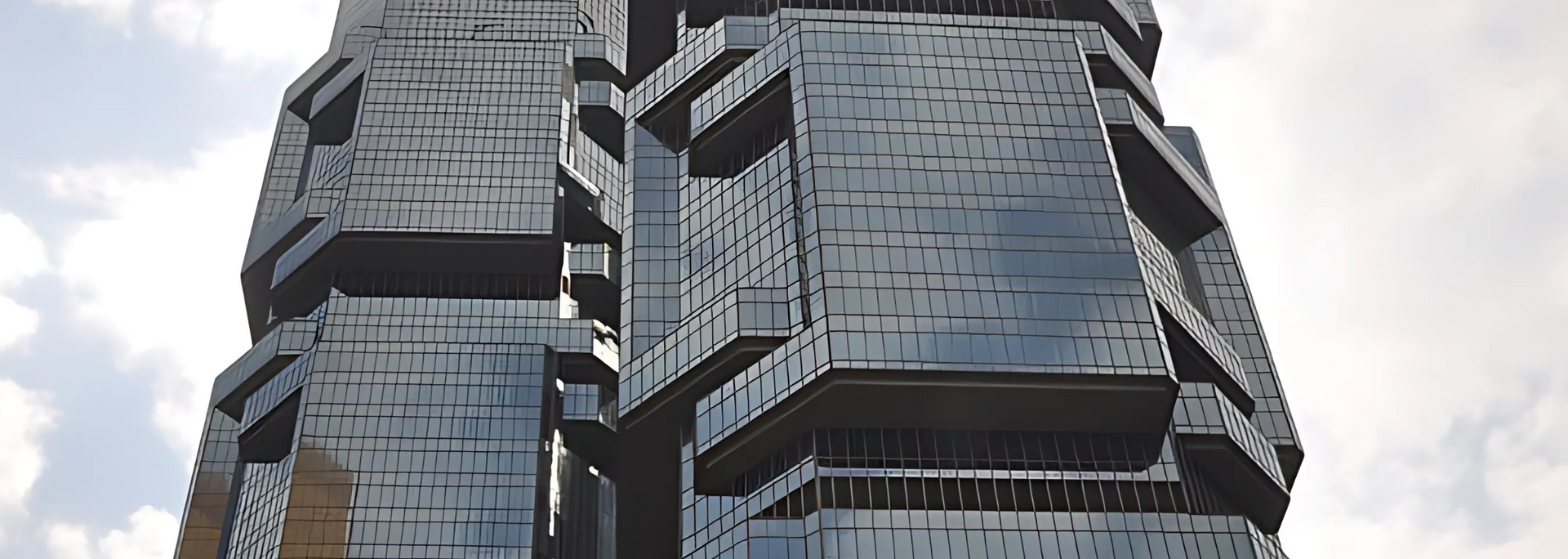Glass facades in modern architecture: 5 incredible examples