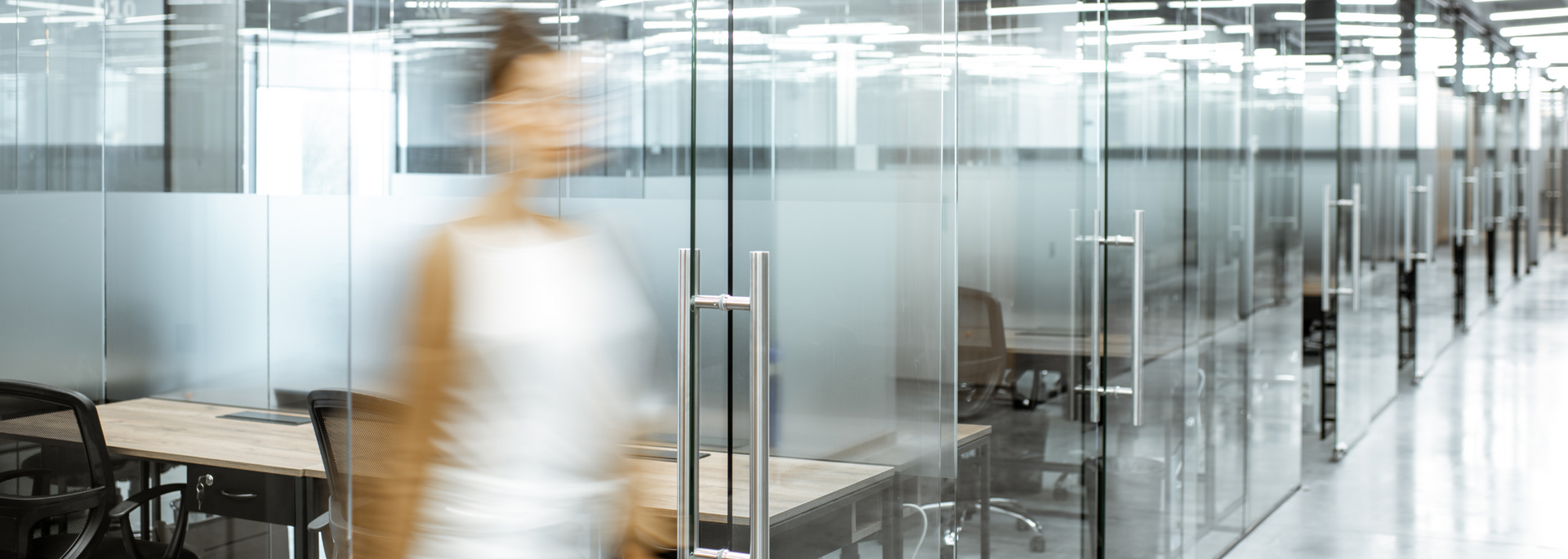 8 reasons to install glass office partitions