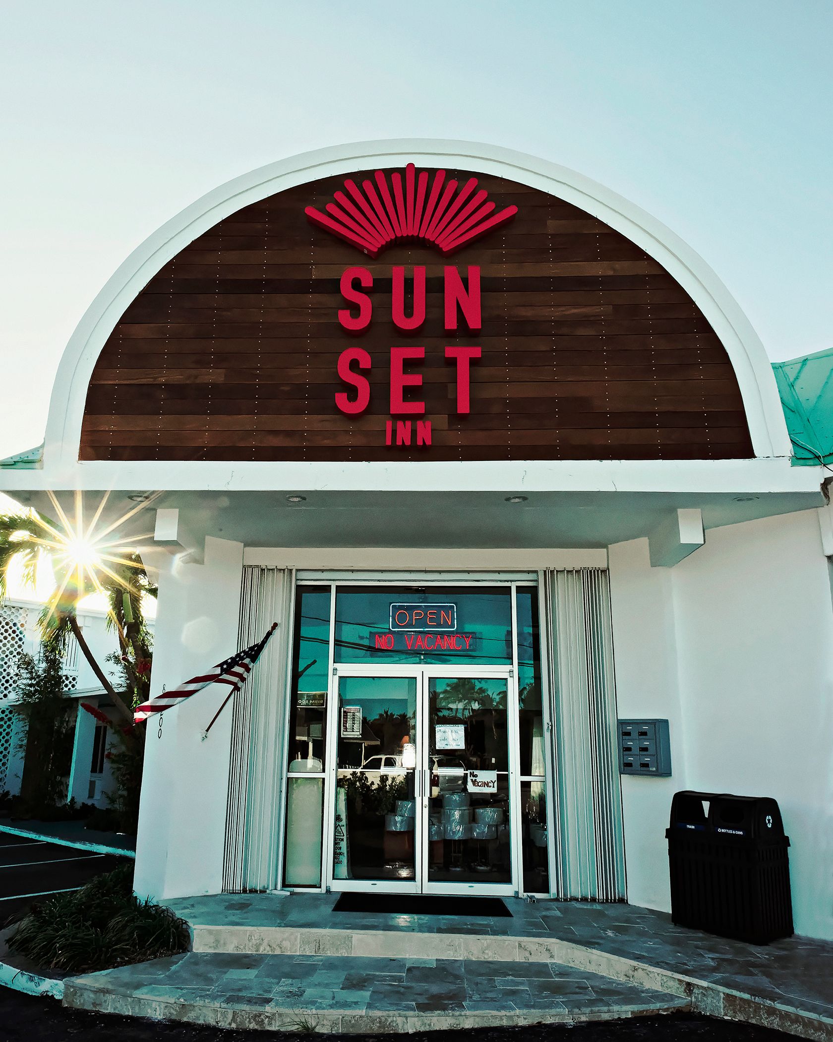 GALLERY - SUNSET INN