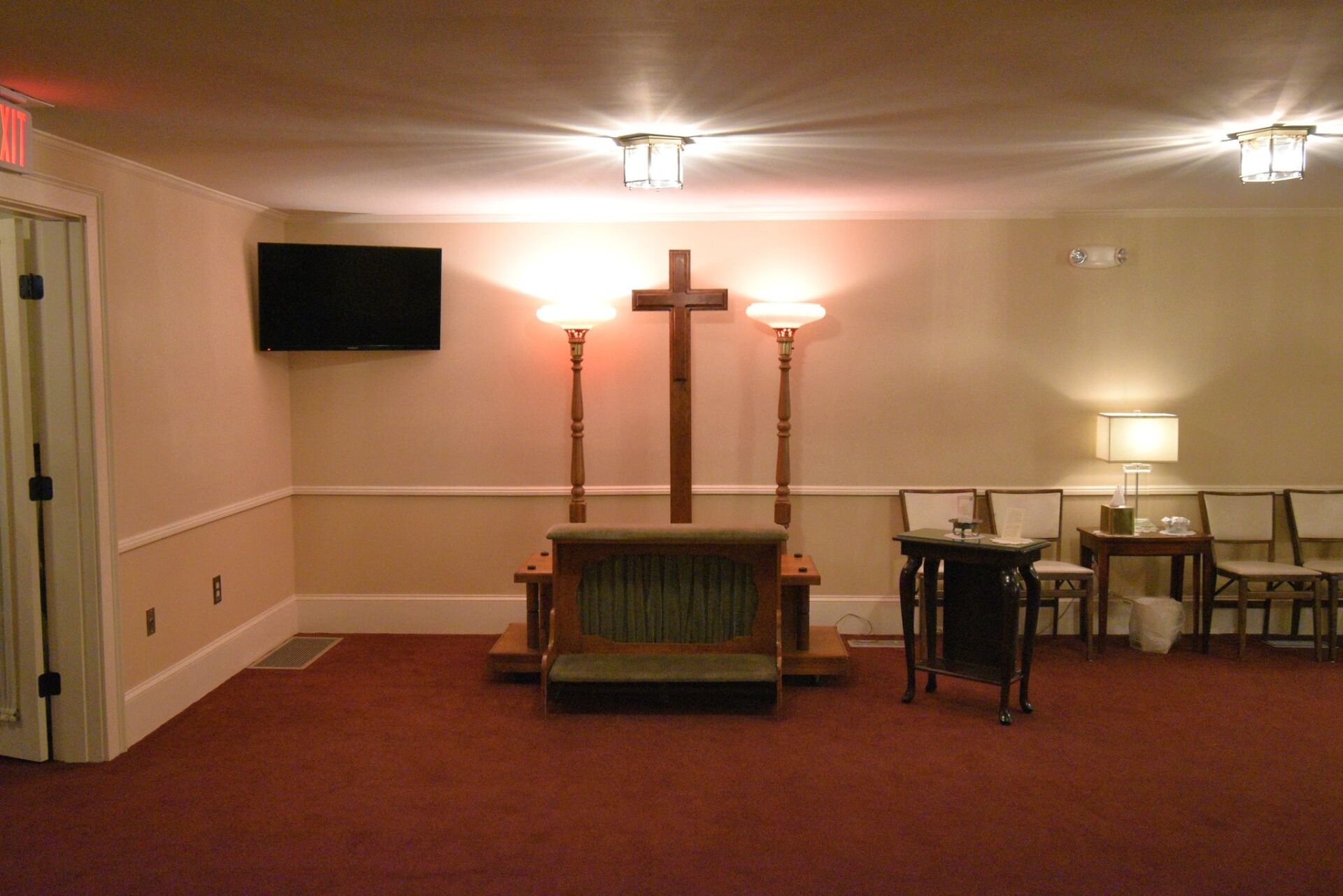 Book a Tour in Our Facilities [Davis Funeral Home in NH]