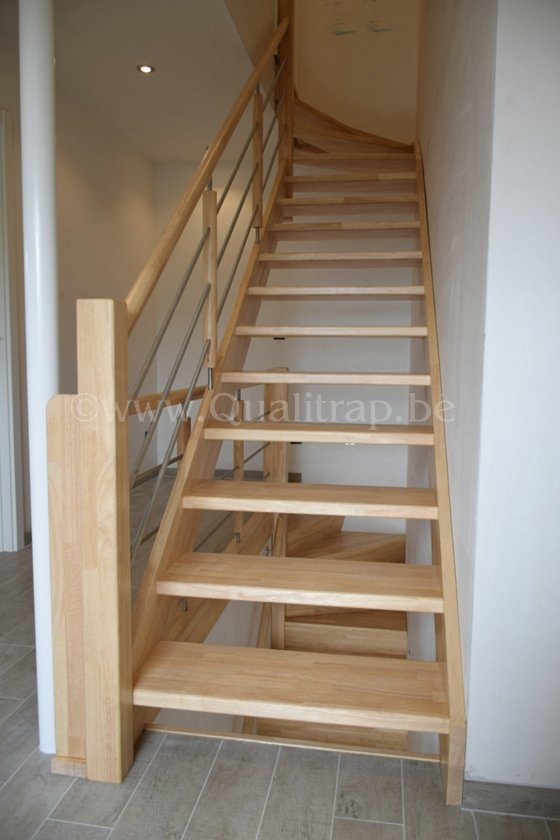 Houten Trappen op maat | Duurzame en stijlvolle trappen