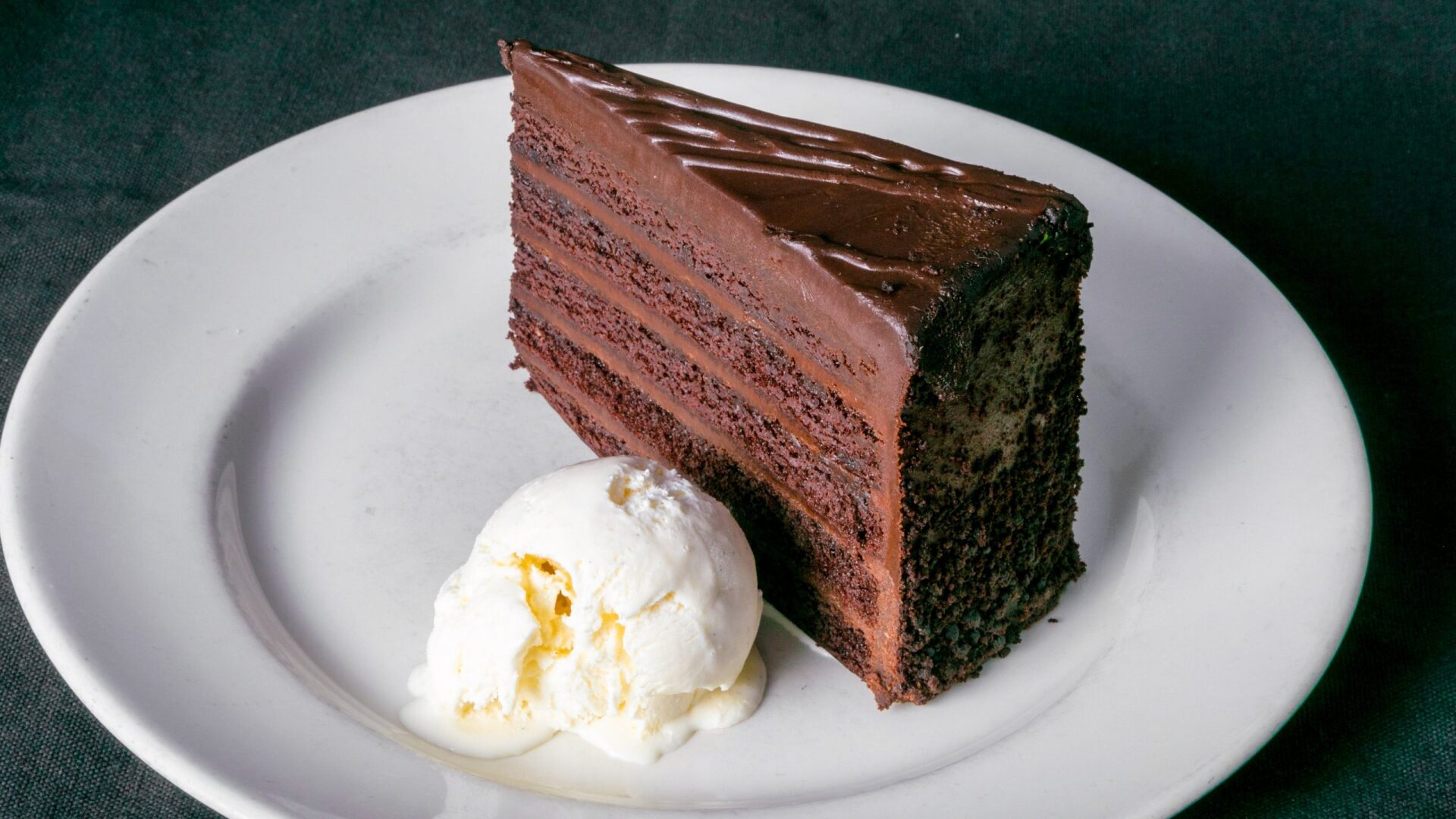 Stockyard Restaurant Brighton MA | Boston's Best Steakhouse